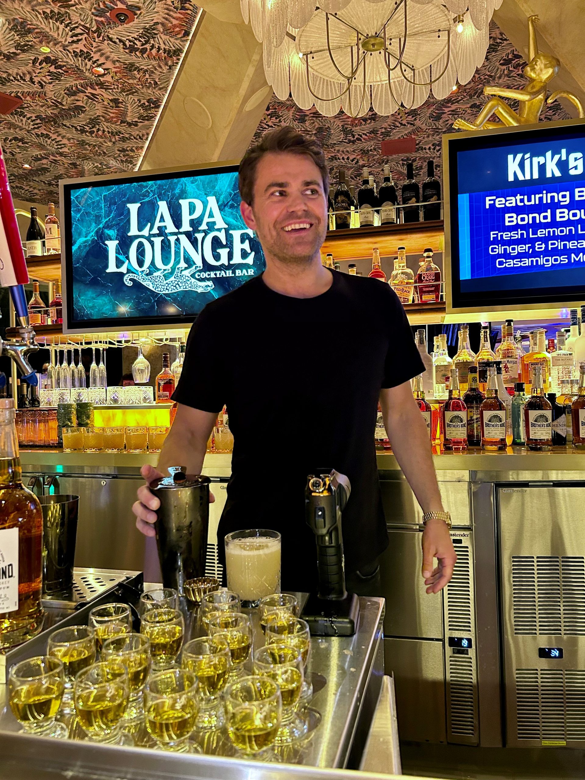 Actor Paul Wesley Serves Star Trek-Themed Cocktails - Rio Las Vegas